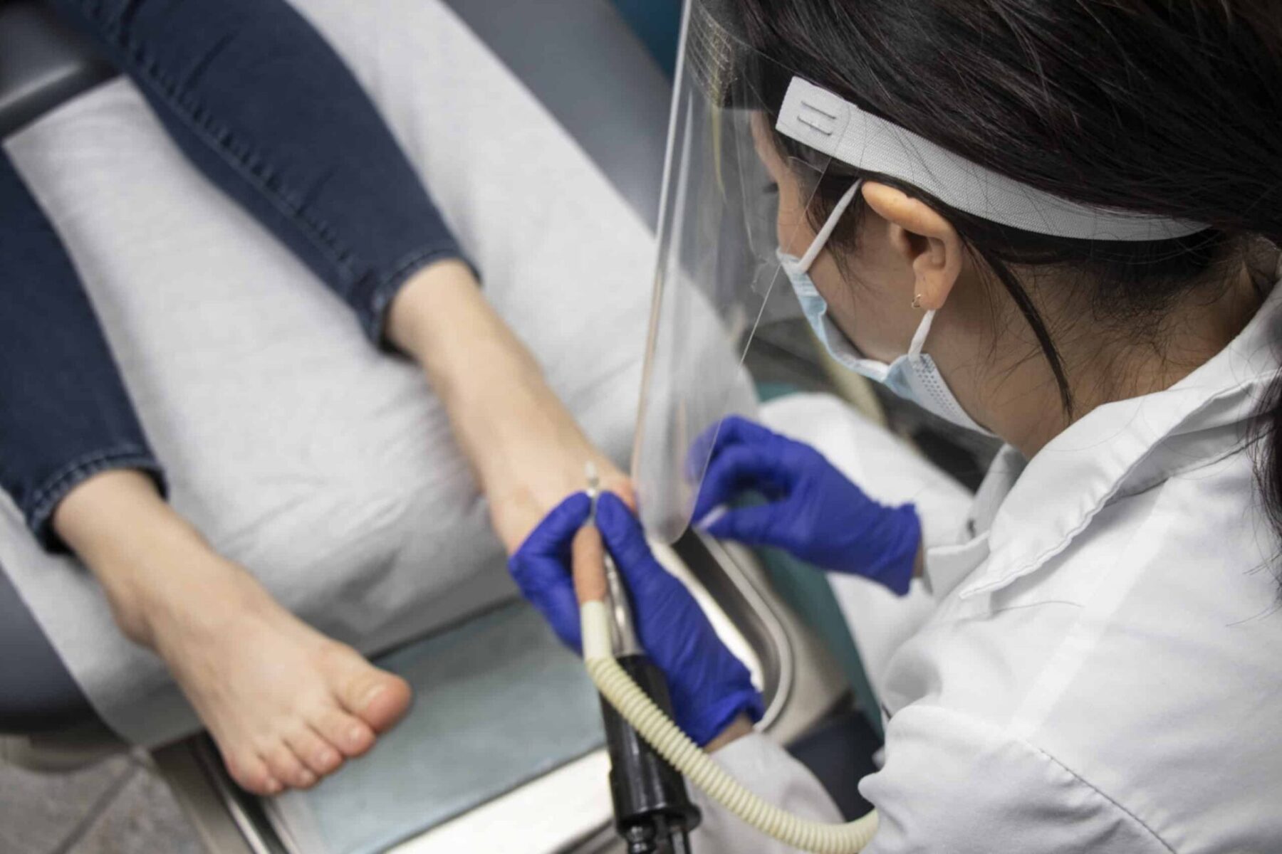 Medical Pedicures | Foot Specialist Toronto | Feet First Clinic