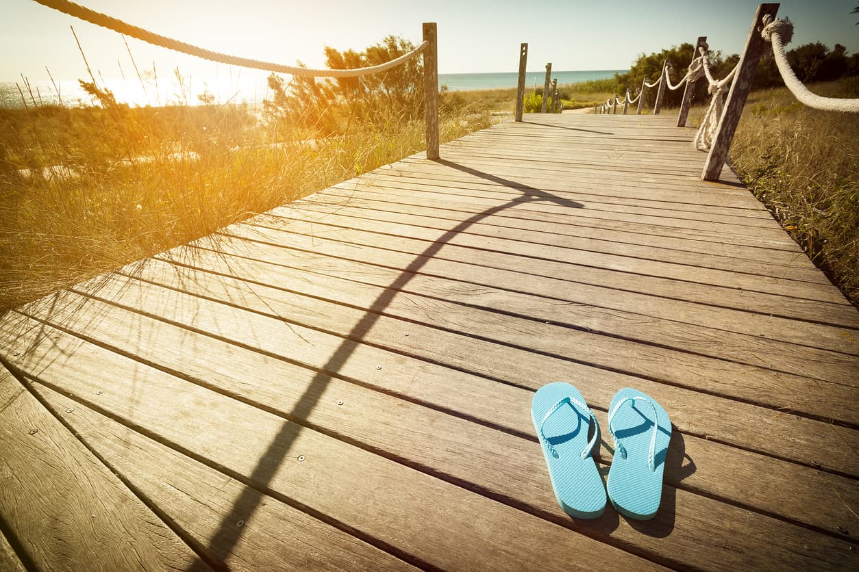 Healthy Feet When Swimming - Feet First Clinic