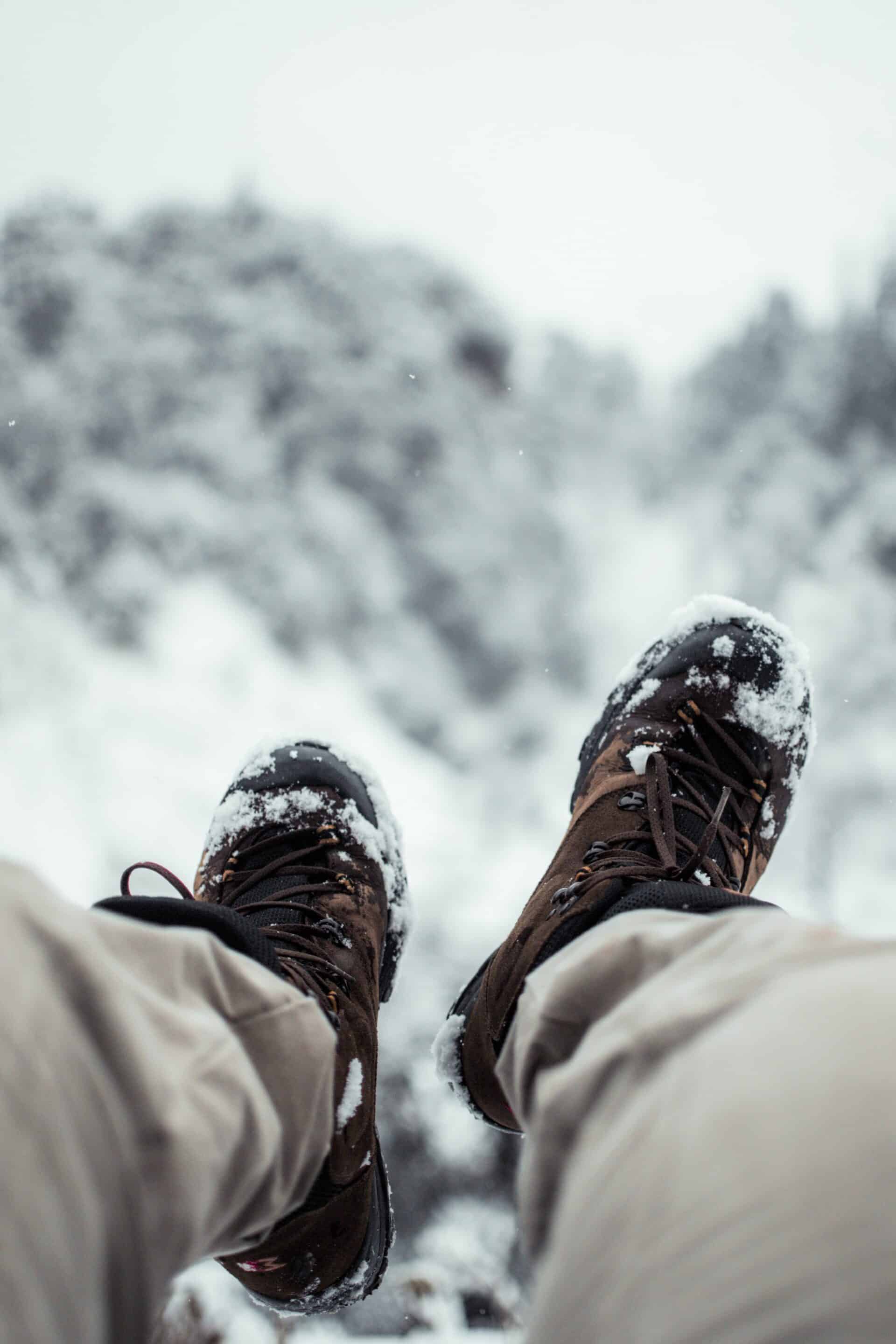 Stay Comfortable this Winter: Cold Weather Footwear Guide - Feet First ...