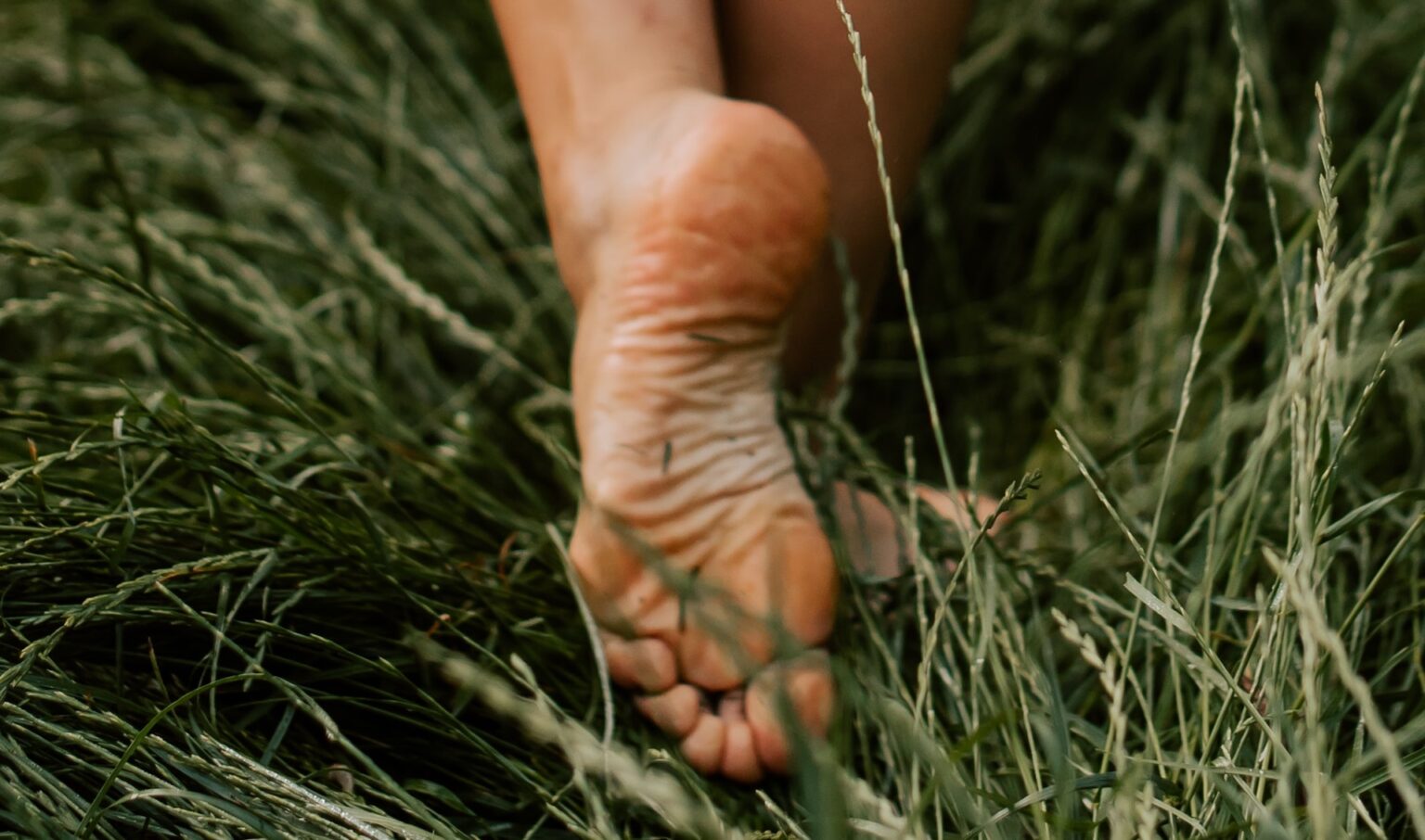 Foot Arch Pain: Causes, Prevention, and Treatment Strategies - Feet ...