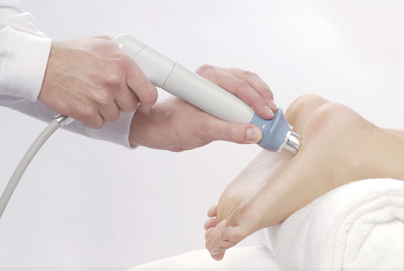 What to Expect During Shockwave Therapy - Feet First Clinic